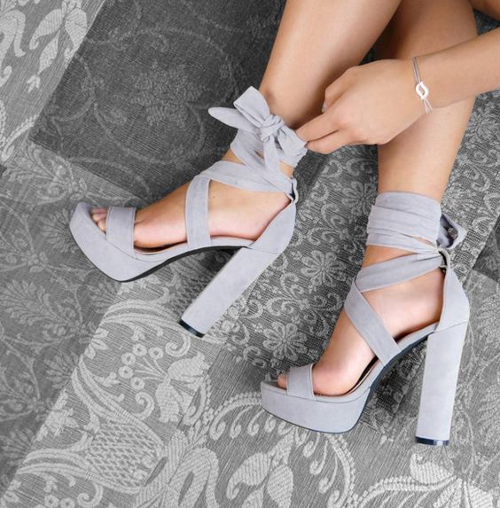 How to Wear Chunky Heels - 27 Trendy Stylish Chunky Heel - Her Style Code