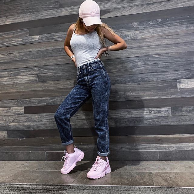 What To Wear With Fila Disruptors Outfit Ideas For Women With Fila