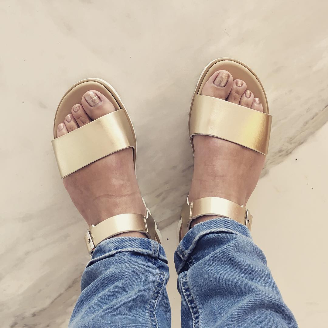 10 Super Chic & Stylish Sandals You Will Love - Her Style Code