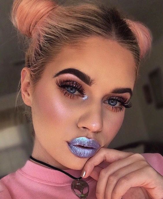 10 Ways to Rock a Statement Lip - Lip Trends 2024 - Her Style Code