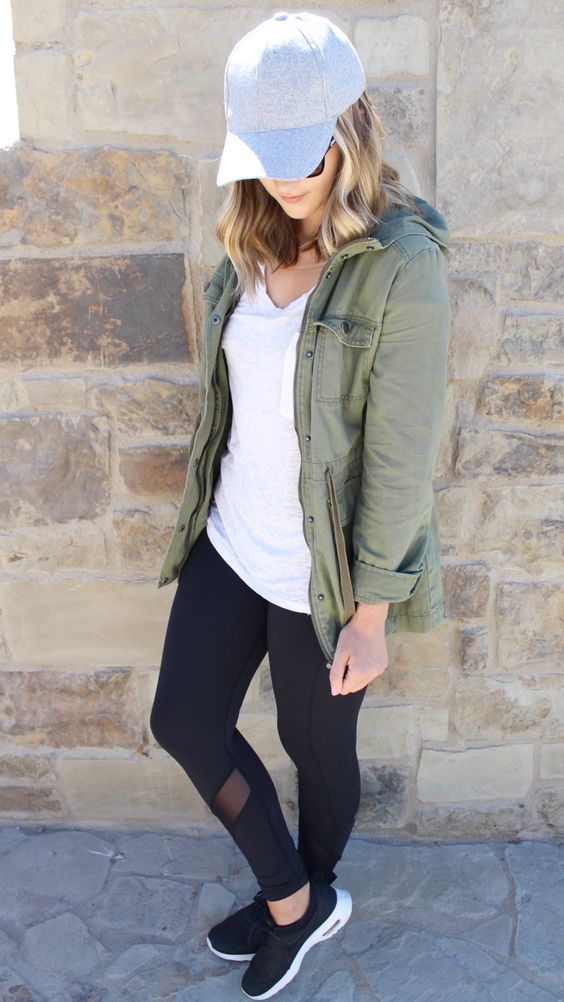 What to Wear at College: Outfit Ideas for Students - Her Style Code