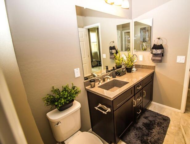 7 Ideas To Design Your Vanity Room That Will Match With Your Charming ...