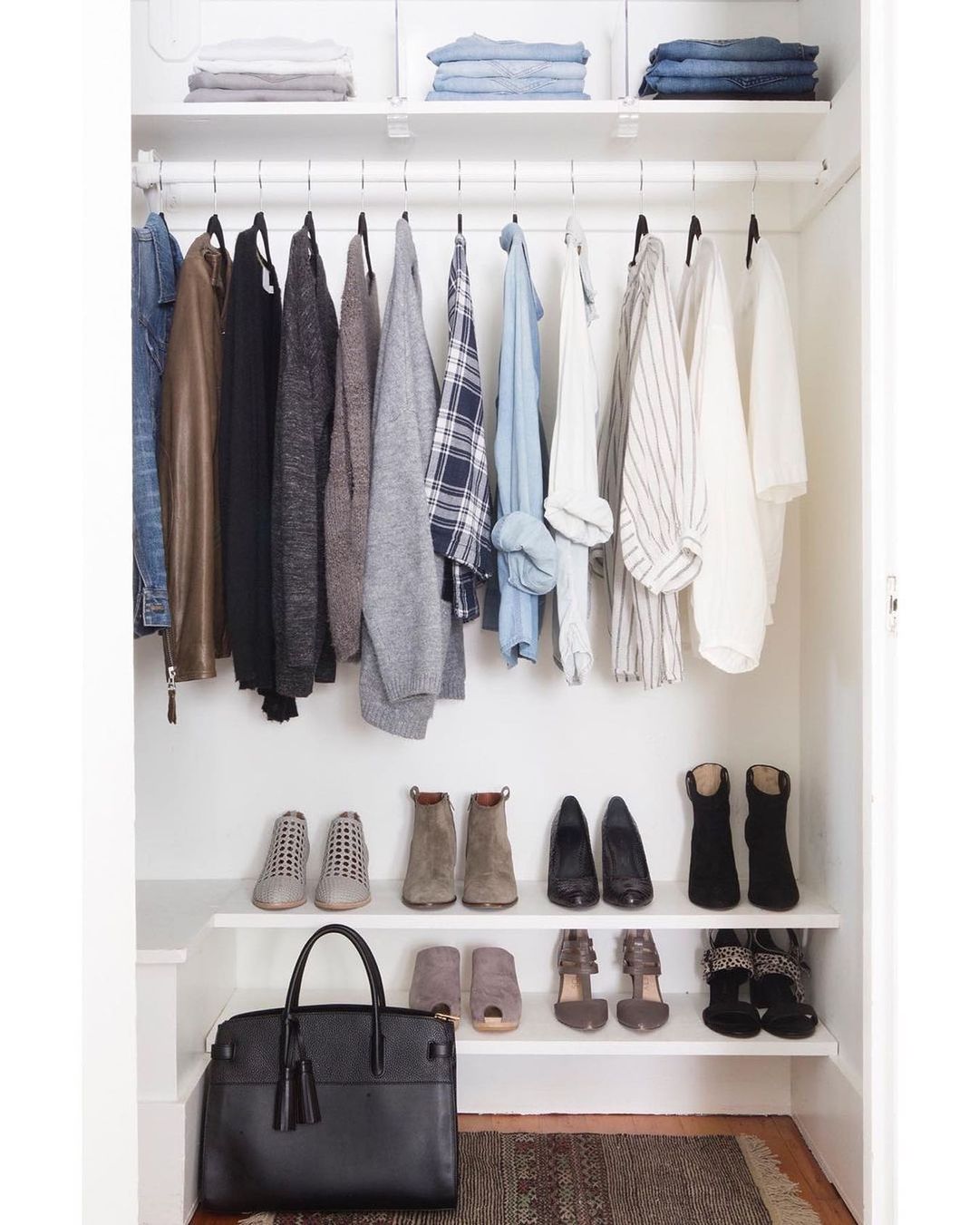 7 Tips for Having a Minimalist Wardrobe - Her Style Code