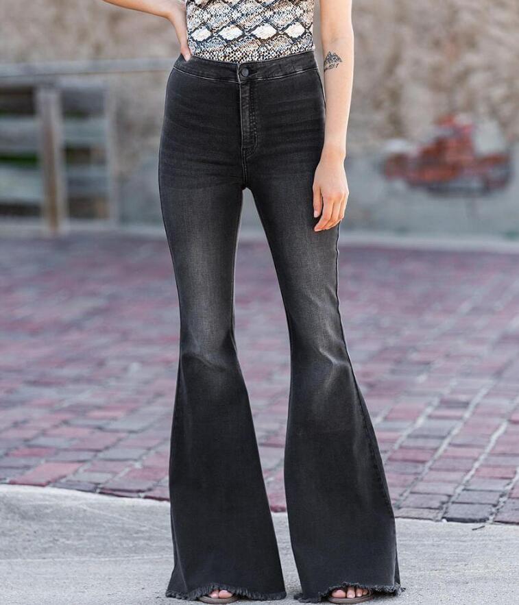 How to Wear Flare Jeans - The Ultimate Flare Jeans Styling Guide - Her ...