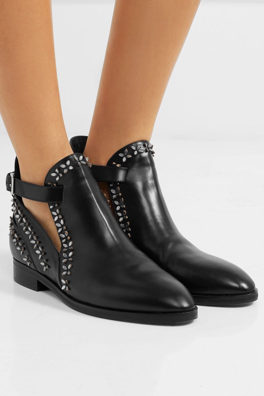 How to Wear Flat Ankle Boots & What to Wear with Ankle Boots - Her ...