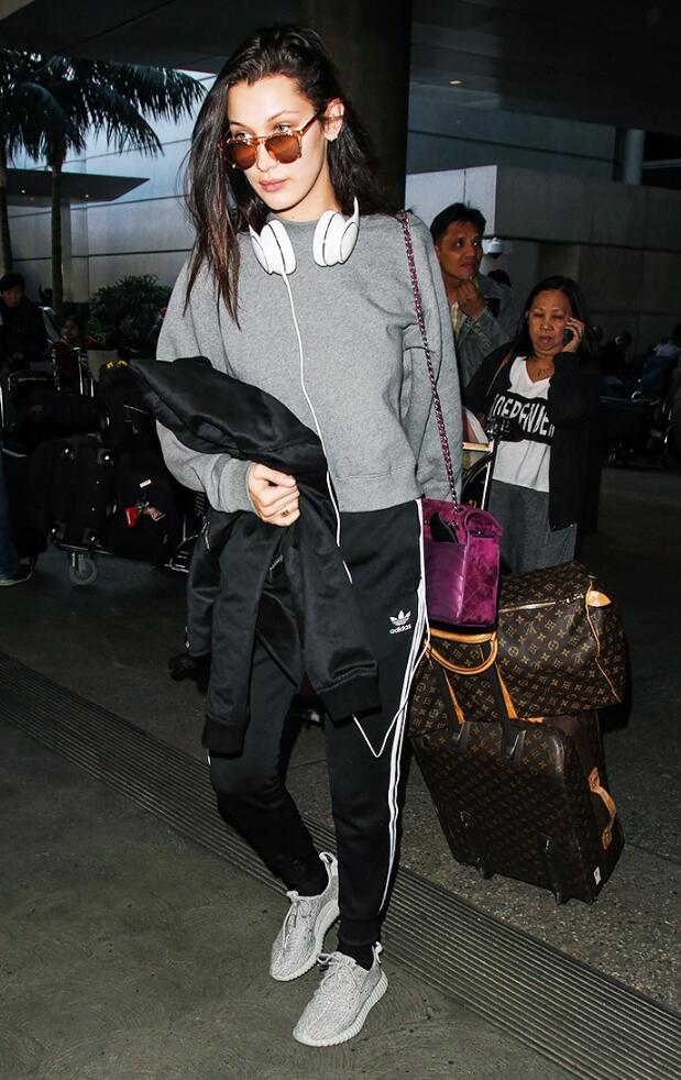 How to Wear Yeezy - Outfit Ideas for Women With Yeezy Sneakers - Her ...