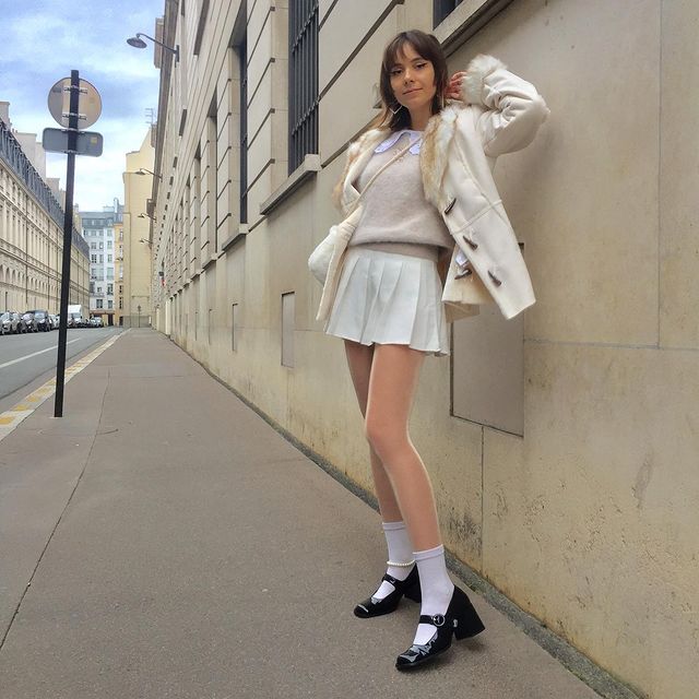 How to Style Mary Janes - What to Wear with Mary Jane Shoes - Her Style ...