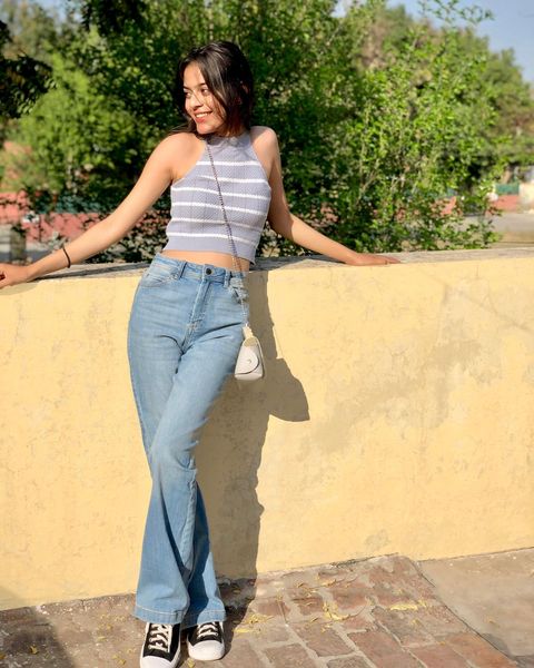 How to Style Crop Tops to Suit Your Body Shape and Style - Her Style Code