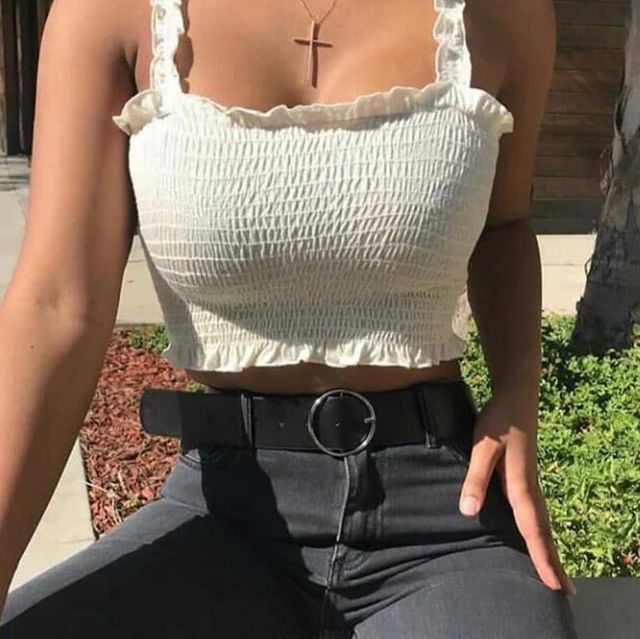 How to Style Crop Tops to Suit Your Body Shape and Style - Her Style Code