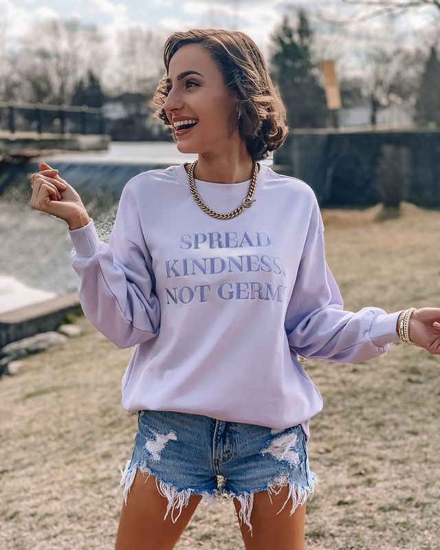 How to Wear Oversized Sweatshirt Outfits in the Season's Trendy New ...