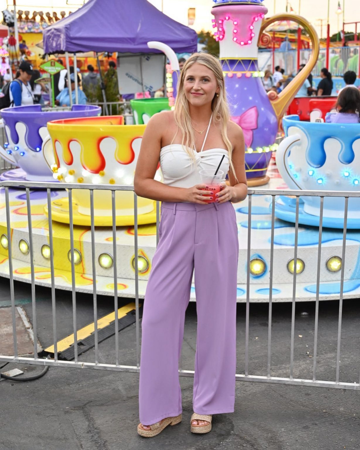 10 Digital Lavender Outfit Ideas to stock up for Spring 2025 - Her ...