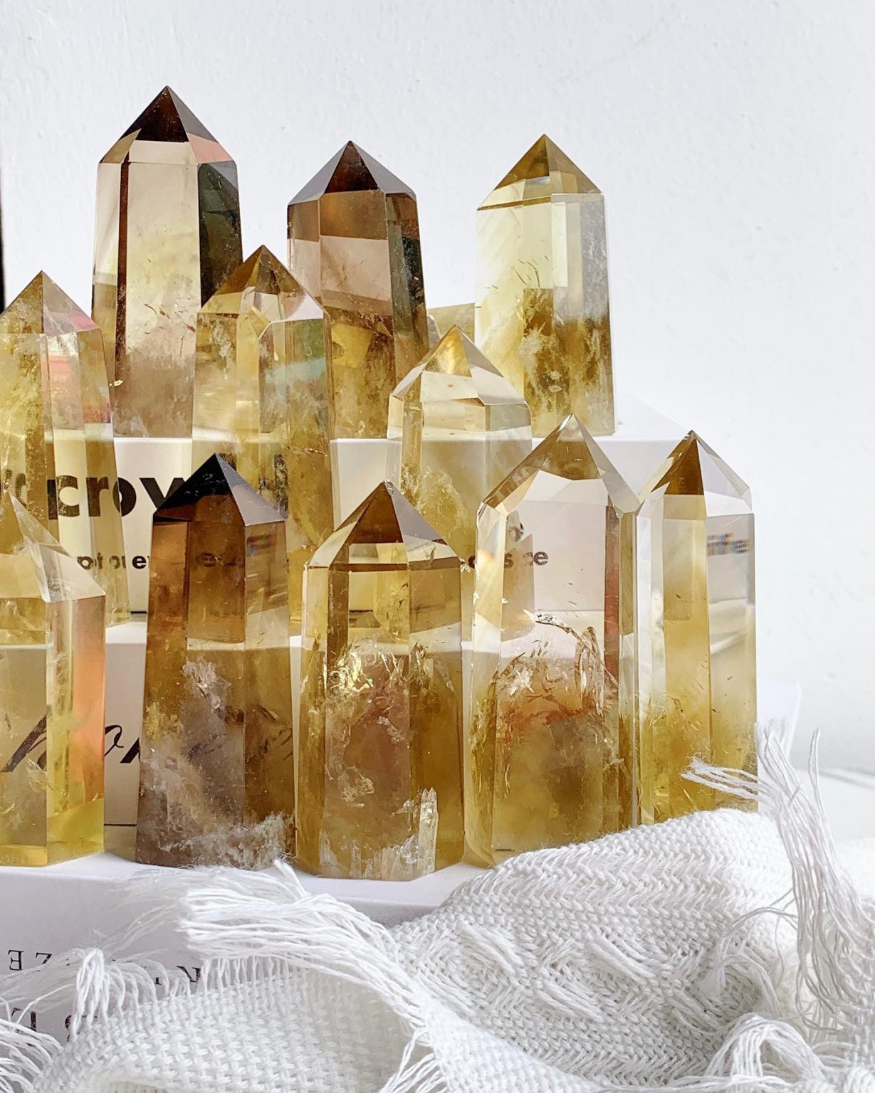 Why (and How) Crystals Work: Your Definitive Guide to Healing Crystals ...