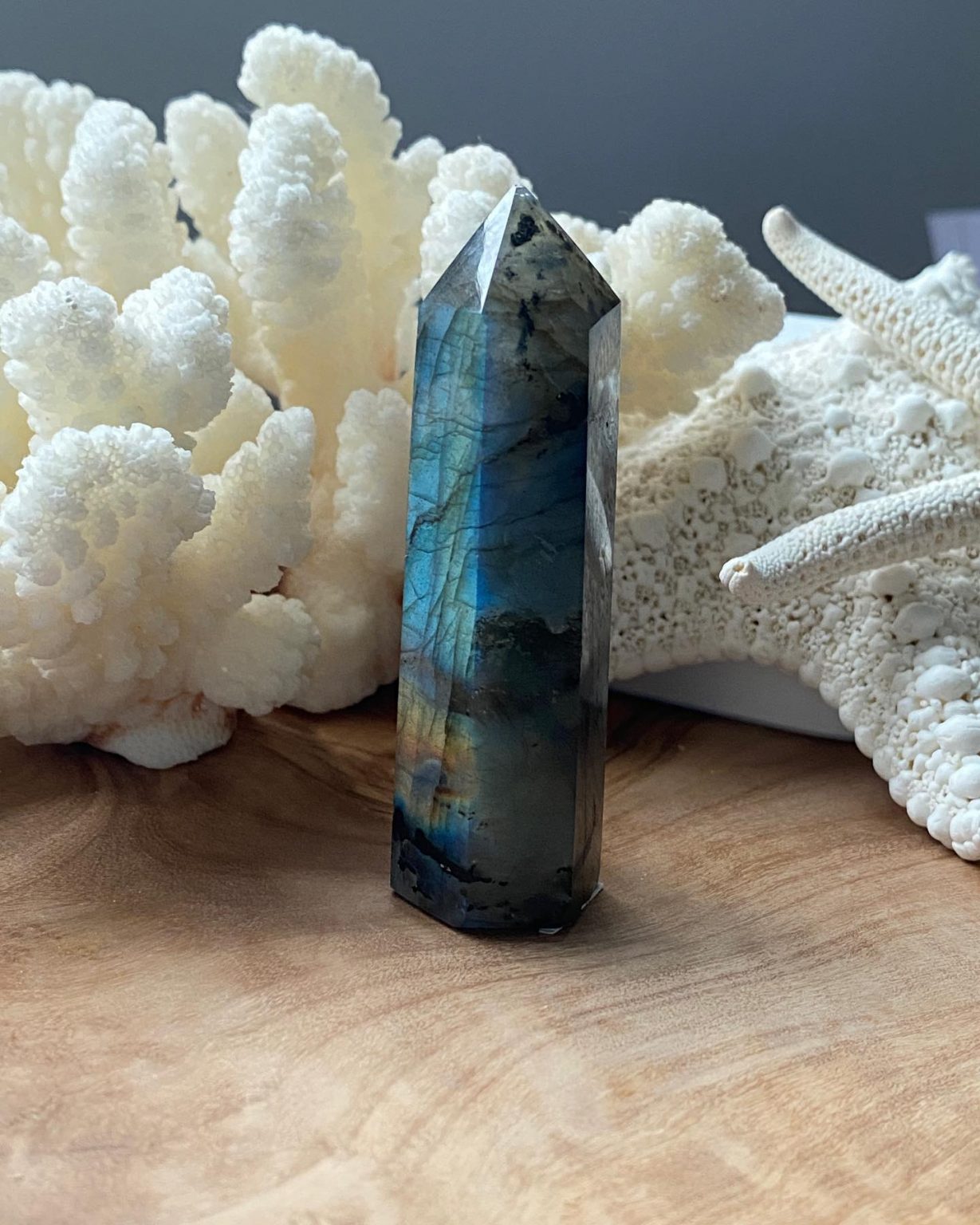 Why (and How) Crystals Work: Your Definitive Guide to Healing Crystals ...