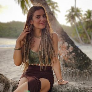 Hippie Fashion Guide: How to Dress Like a Hippie - Her Style Code