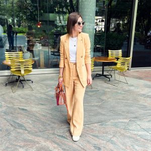 Normcore Fashion Guide: 40 Normcore Style Outfit Ideas - Her Style Code