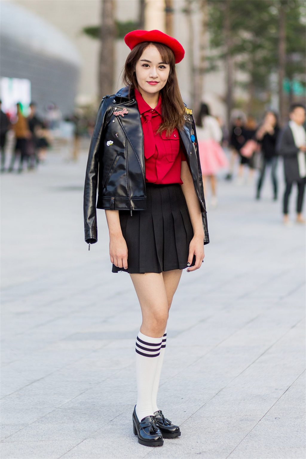 How to Wear Knee High Socks – 17 Cute Outfit Ideas - Her Style Code
