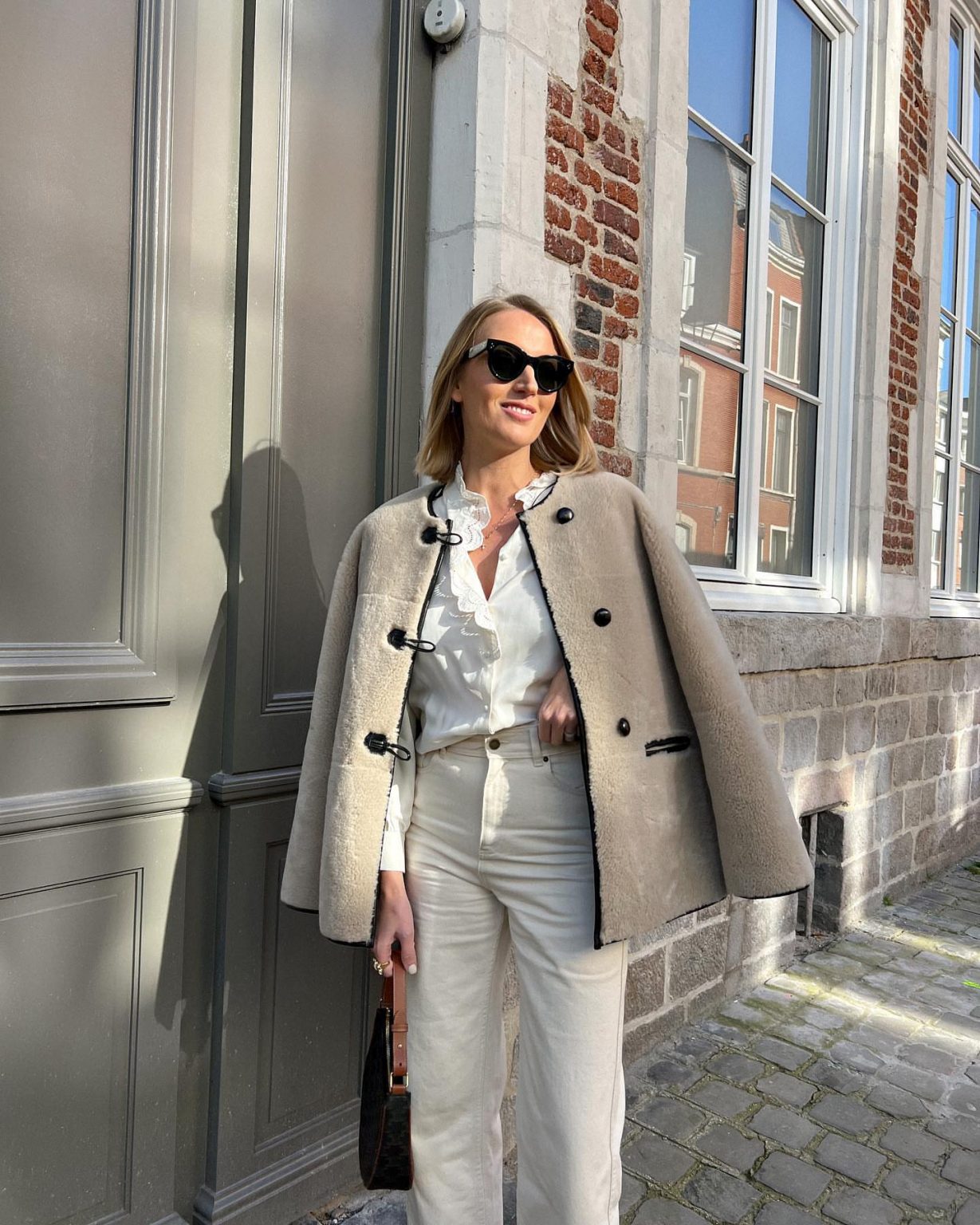 How to Build a Stylish Wardrobe from Scratch in Easy Steps! - Her Style ...