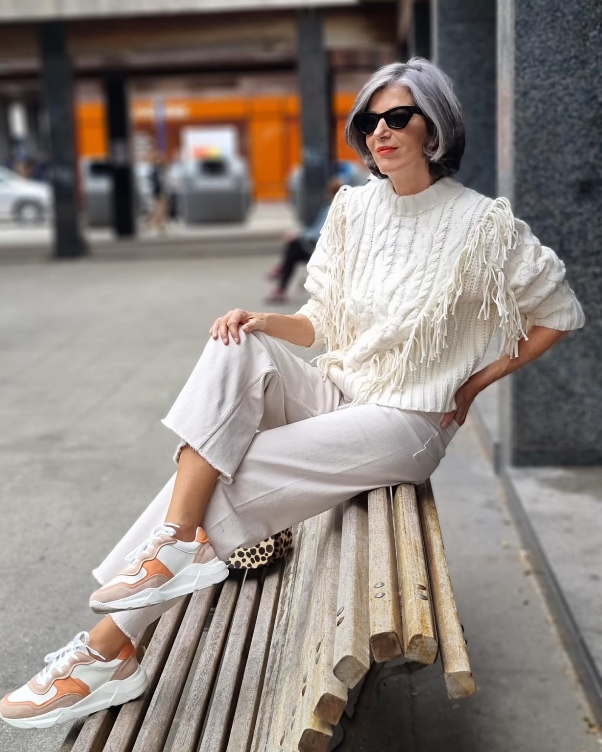 20 Casual Fall Outfits for Women Over 60 - Stylish Autumn Fashion Ideas ...