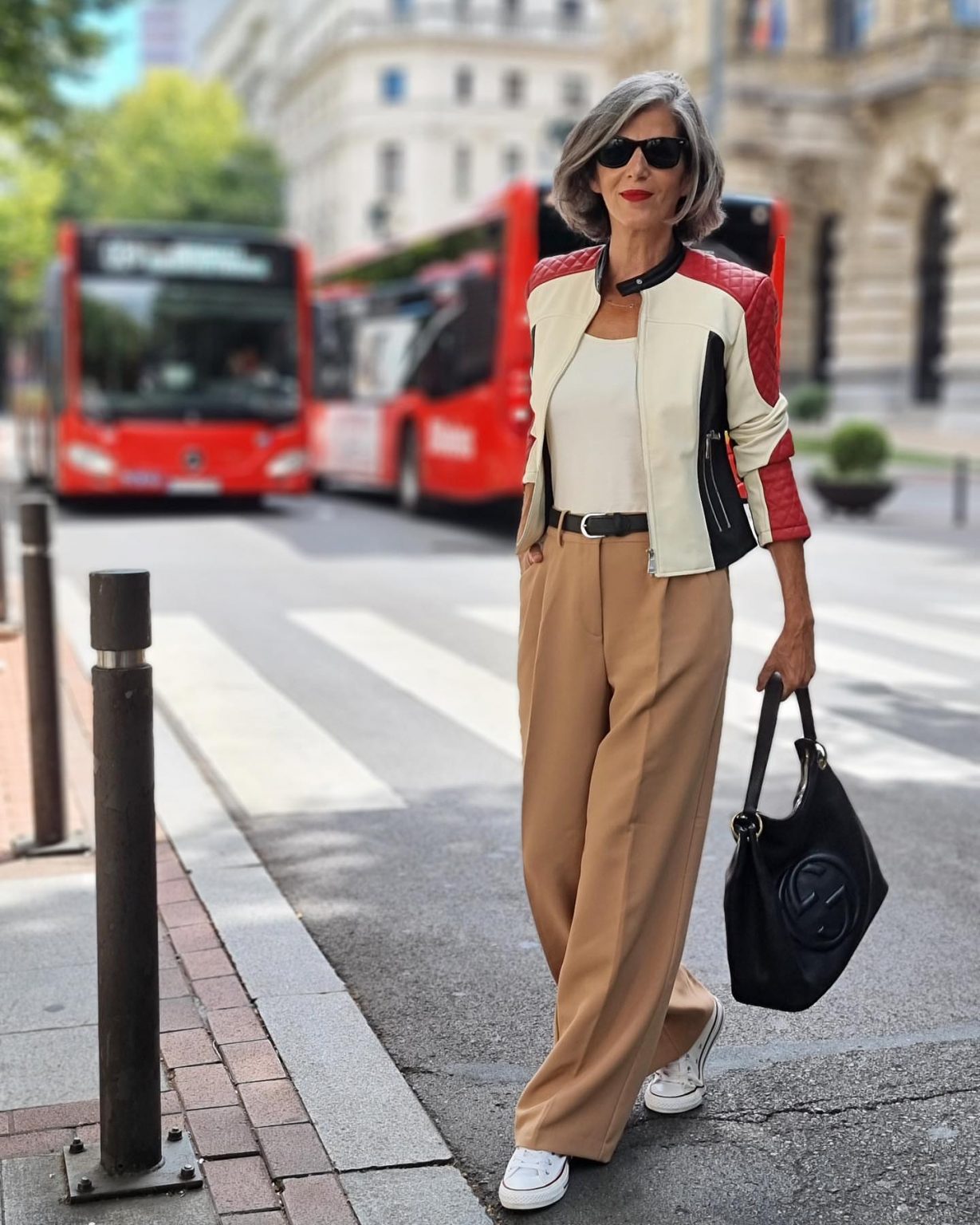 20 Casual Fall Outfits for Women Over 60 - Stylish Autumn Fashion Ideas ...