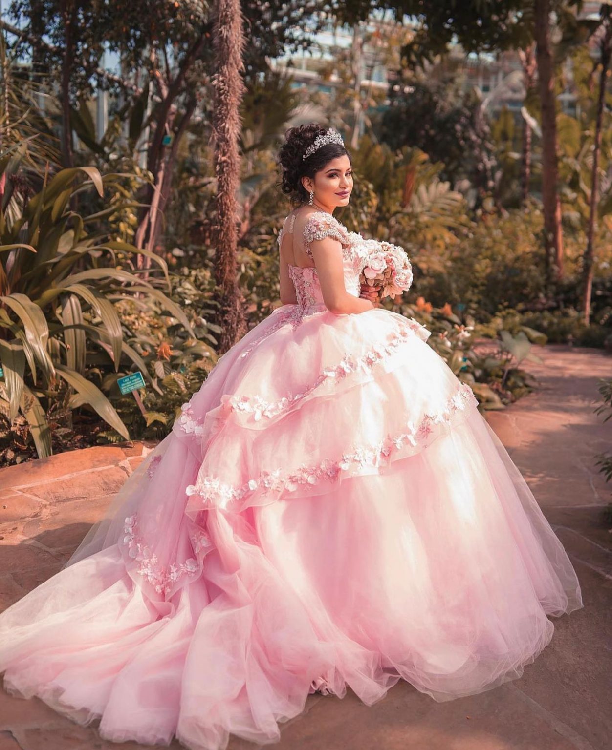What to Wear to Your Quinceañera - 29 Gorgeous Gowns for You - Her ...