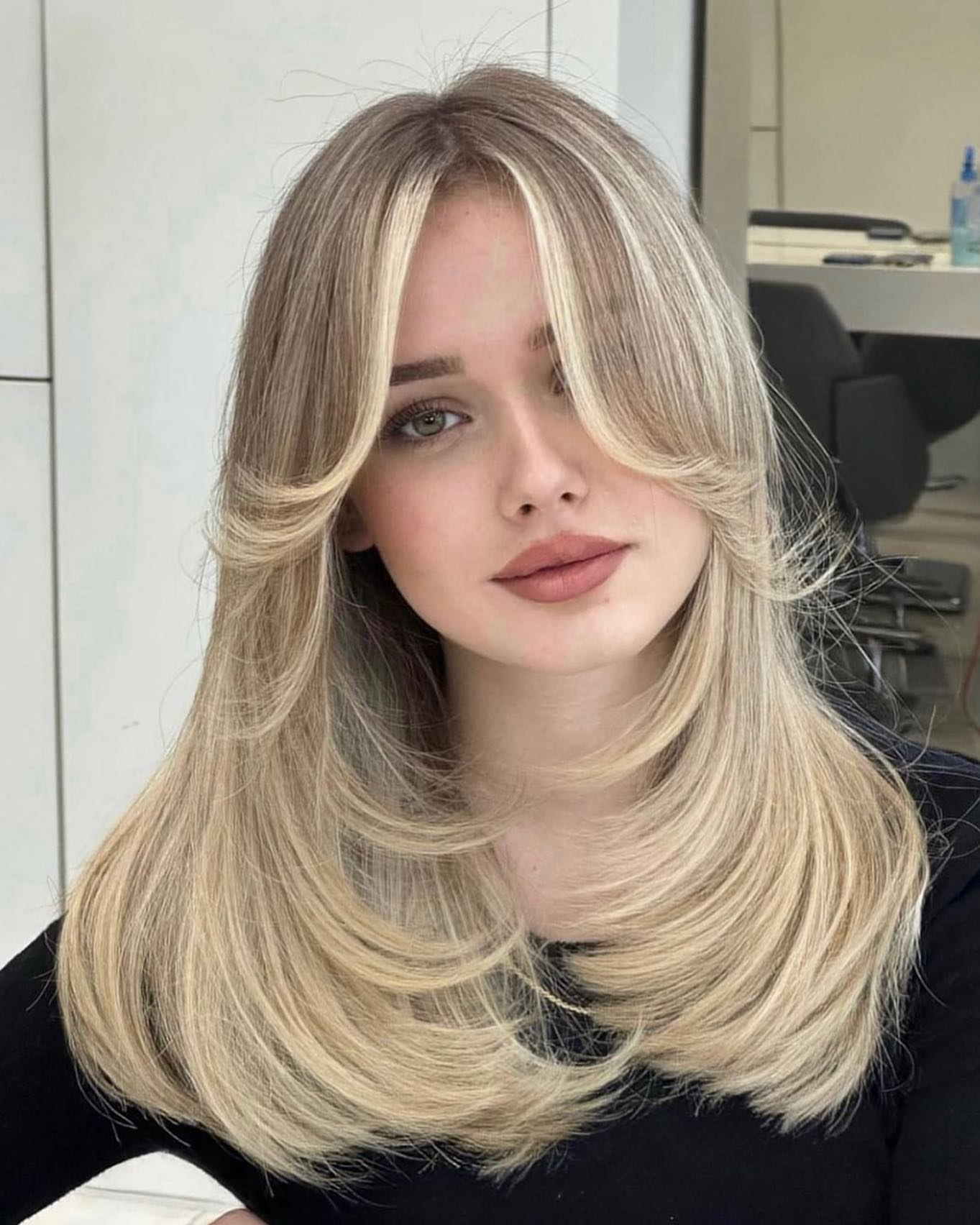 Are Curtain Bangs In Style 2025 - Lexy Sheela Are Curtain Bangs In Style 2025 - Lexy Sheela