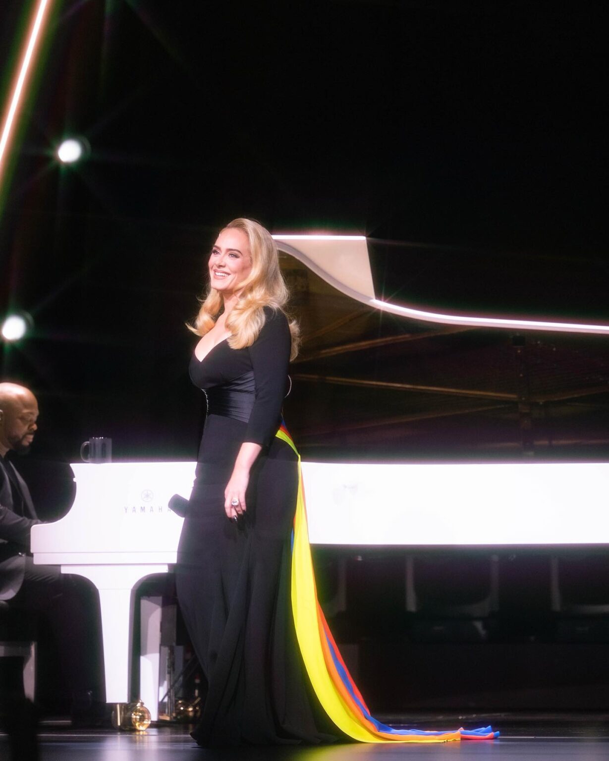 Adele's Latest Fashion Outfits and Hairstyles - Her Style Code